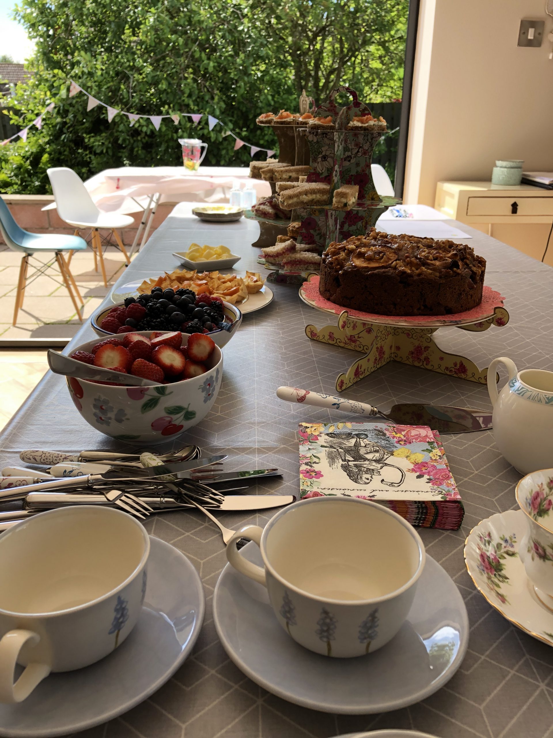 Afternoon Tea: An Enjoyable Event for the Elderly